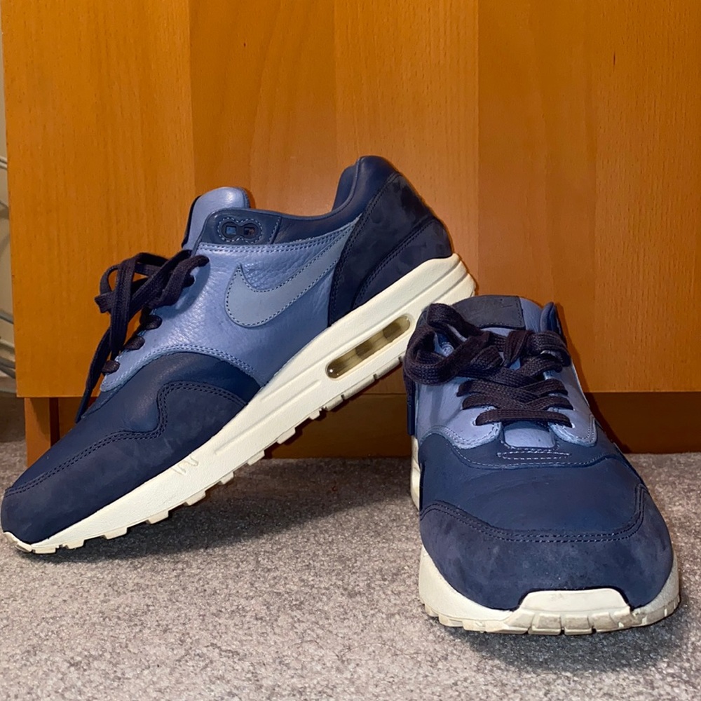 Nike Air Blue Leather & Suede Sneakers - Gem